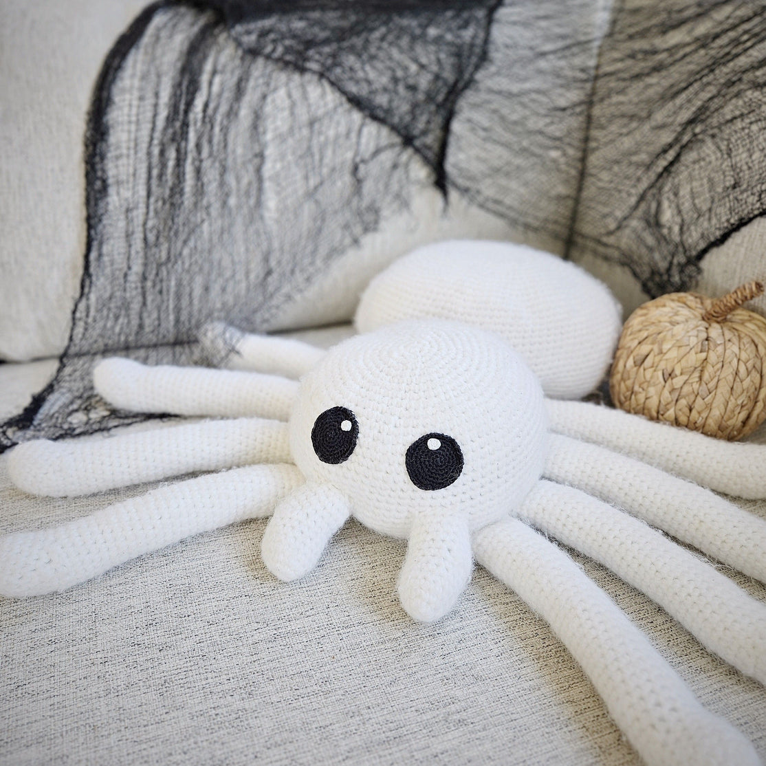 Couch Potato Spider - Pillow – Hobbii